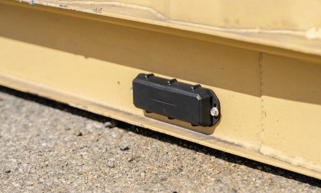 Pallet Tracking Devices with GPS – Warehouse IoT Monitoring System